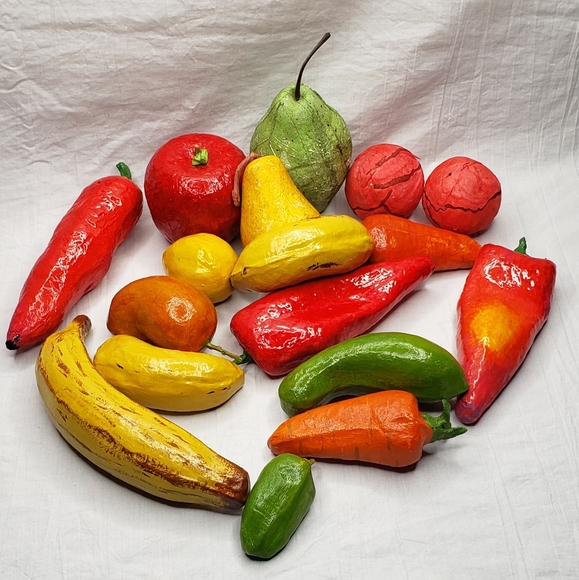 Vintage | Accents | 6 Vintage Paper Mache Fruit Veggies Mexico One ...